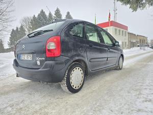 Grey Citroen xsara-picasso 2003 in Radviliskis, with an engine capacity of 2.00 L and mileage of 272 thousand km for 1050 €, photo 7 on AUTOMOTO.COM.LV