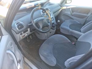 Pelēks Citroen xsara-picasso 2004 Anykščiai, ar dzinēja tilpumu 1.60 L un nobraukumu 252 tūkst. km par 450 €, foto 8 vietnē AUTOMOTO.COM.LV