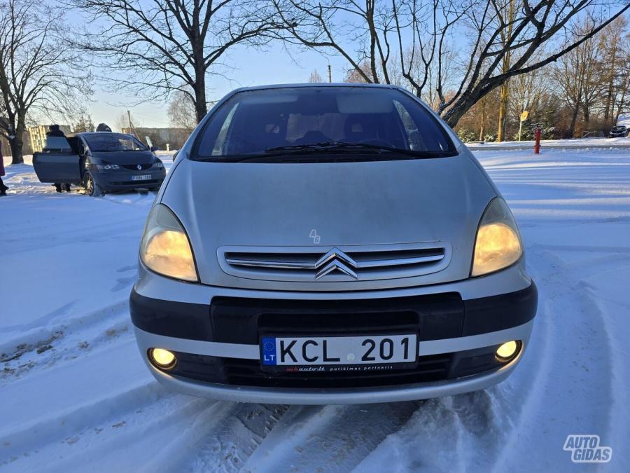 Pelēks Citroen xsara-picasso 2005 Radviliškis, ar dzinēja tilpumu 1.80 L un nobraukumu 141 tūkst. km par 945 €, foto 9 vietnē AUTOMOTO.COM.LV