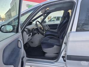 Pelēks Citroen xsara-picasso 2005 Radviliškis, ar dzinēja tilpumu 1.80 L un nobraukumu 141 tūkst. km par 945 €, foto 13 vietnē AUTOMOTO.COM.LV
