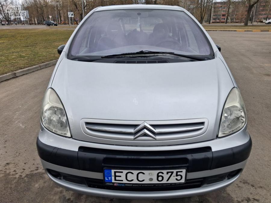 Grey Citroen xsara-picasso 2005 in Vilnius, with an engine capacity of 1.80 L and mileage of 257 thousand km for 410 €, photo 1 on AUTOMOTO.COM.LV