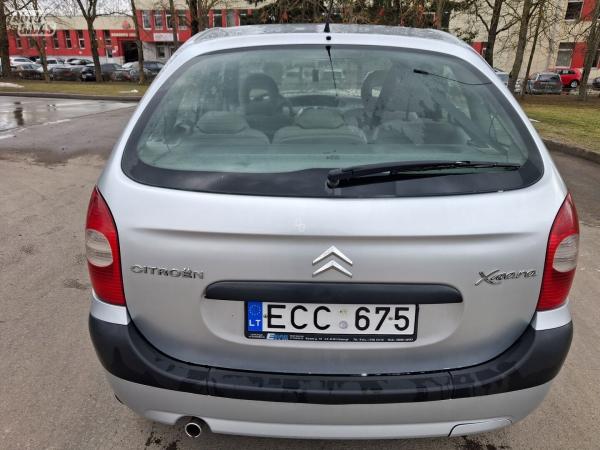 Grey Citroen xsara-picasso 2005 in Vilnius, with an engine capacity of 1.80 L and mileage of 257 thousand km for 410 €, photo 4 on AUTOMOTO.COM.LV