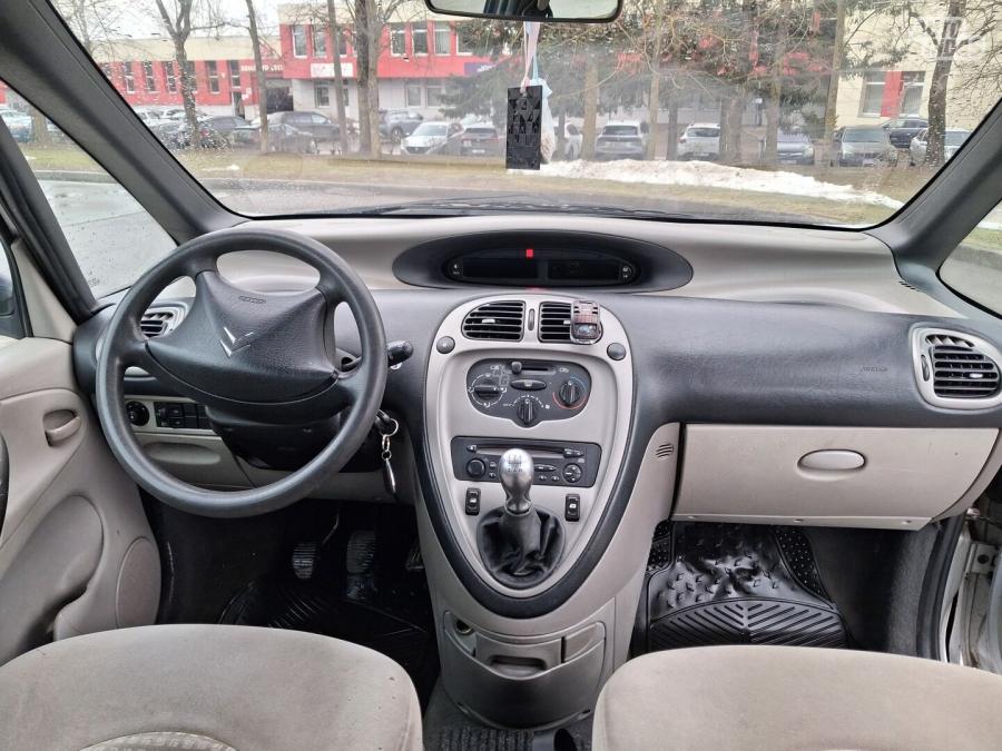 Grey Citroen xsara-picasso 2005 in Vilnius, with an engine capacity of 1.80 L and mileage of 257 thousand km for 410 €, photo 10 on AUTOMOTO.COM.LV