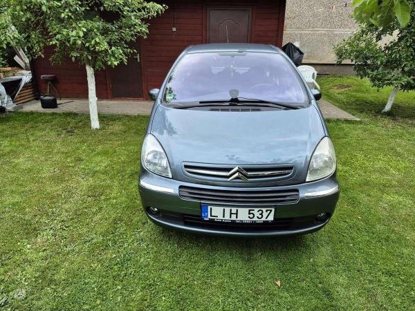 Pelēks Citroen xsara-picasso 2005 Šauļi, ar dzinēja tilpumu 1.75 L un nobraukumu 90 tūkst. km par 1650 €, foto 2 vietnē AUTOMOTO.COM.LV