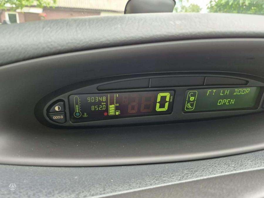 Pelēks Citroen xsara-picasso 2005 Šauļi, ar dzinēja tilpumu 1.75 L un nobraukumu 90 tūkst. km par 1650 €, foto 8 vietnē AUTOMOTO.COM.LV