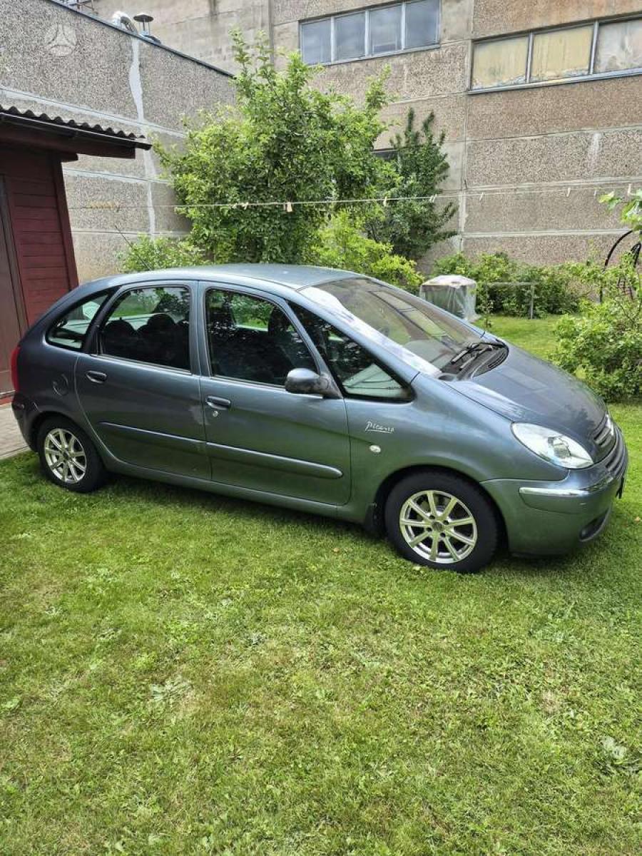 Pelēks Citroen xsara-picasso 2005 Šauļi, ar dzinēja tilpumu 1.75 L un nobraukumu 90 tūkst. km par 1650 €, foto 11 vietnē AUTOMOTO.COM.LV
