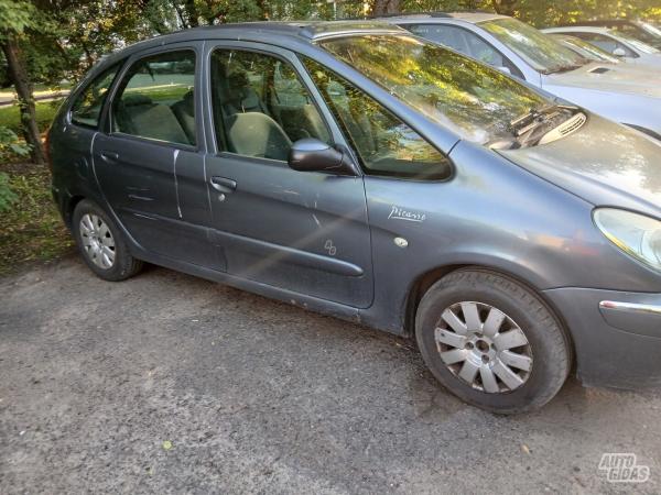 Pelēks Citroen xsara-picasso 2006 Kauņa, ar dzinēja tilpumu 1.60 L un nobraukumu 280 tūkst. km par 450 €, foto 4 vietnē AUTOMOTO.COM.LV