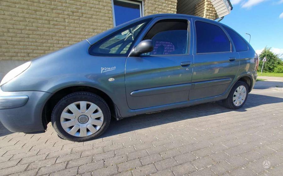 Pelēks Citroen xsara-picasso 2006 Kauņa, ar dzinēja tilpumu 1.56 L un nobraukumu 302 tūkst. km par 650 €, foto 3 vietnē AUTOMOTO.COM.LV