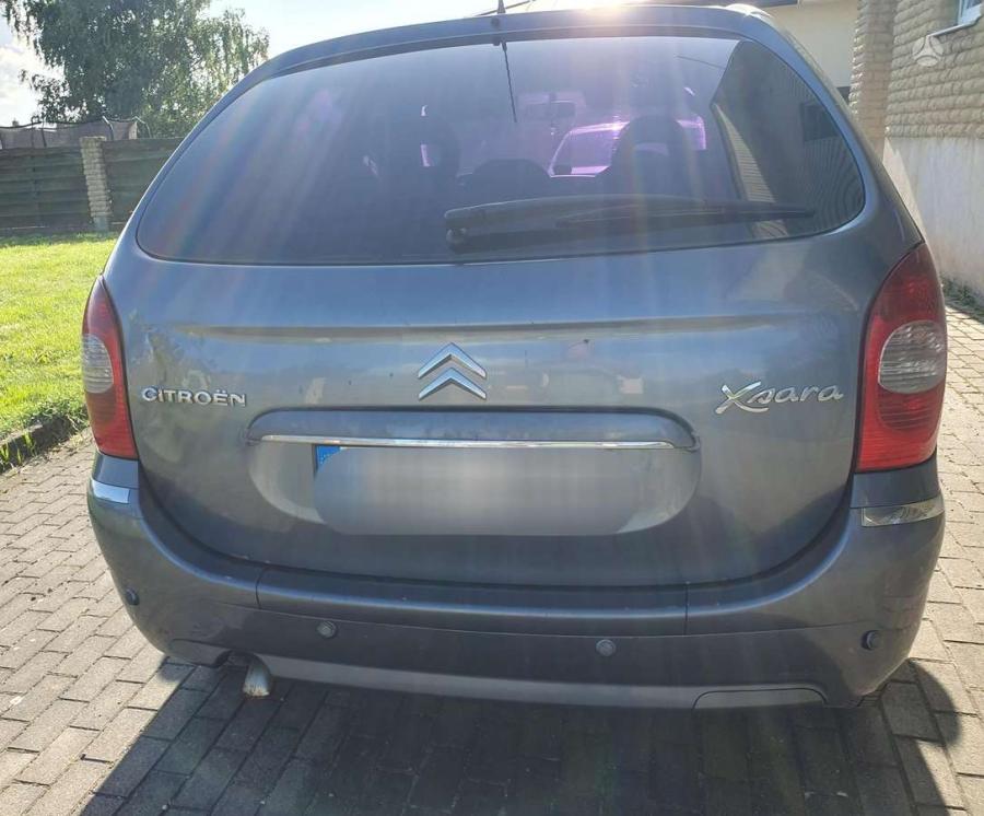 Pelēks Citroen xsara-picasso 2006 Kauņa, ar dzinēja tilpumu 1.56 L un nobraukumu 302 tūkst. km par 650 €, foto 6 vietnē AUTOMOTO.COM.LV