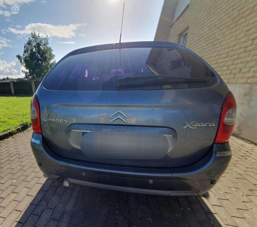 Pelēks Citroen xsara-picasso 2006 Kauņa, ar dzinēja tilpumu 1.56 L un nobraukumu 302 tūkst. km par 650 €, foto 7 vietnē AUTOMOTO.COM.LV