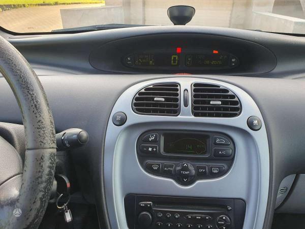 Pelēks Citroen xsara-picasso 2006 Kauņa, ar dzinēja tilpumu 1.56 L un nobraukumu 302 tūkst. km par 650 €, foto 7 vietnē AUTOMOTO.COM.LV