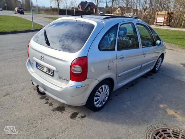 Pelēks Citroen xsara-picasso 2007 Panevēža, ar dzinēja tilpumu 1.60 L un nobraukumu 231 tūkst. km par 850 €, foto 4 vietnē AUTOMOTO.COM.LV