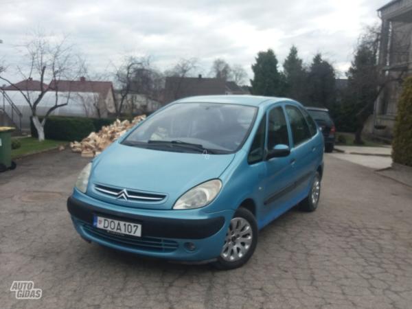Citroen xsara-picasso 2000 in Telschi, with an engine capacity of 1.80 L and mileage of 289 thousand km for 350 €, photo 2 on AUTOMOTO.COM.LV
