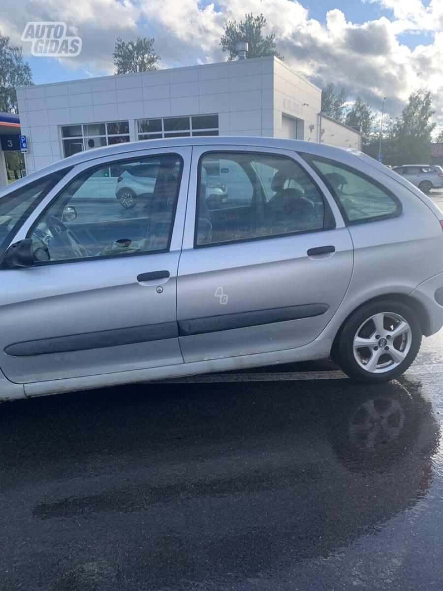 Citroen xsara-picasso 2001 Viļņa, ar dzinēja tilpumu 1.70 L un nobraukumu 325 tūkst. km par 750 €, foto 4 vietnē AUTOMOTO.COM.LV