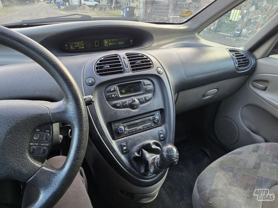 Citroen xsara-picasso 2002 Šauļi, ar dzinēja tilpumu 2.00 L un nobraukumu 257 tūkst. km par 300 €, foto 10 vietnē AUTOMOTO.COM.LV