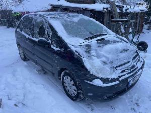 Citroen xsara-picasso 2005 in Radviliskis, with an engine capacity of 1.60 L and mileage of 322 thousand km for 650 €, photo 2 on AUTOMOTO.COM.LV