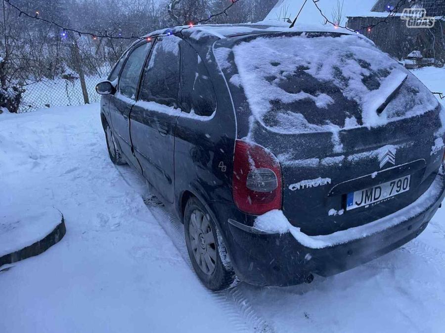 Citroen xsara-picasso 2005 in Radviliskis, with an engine capacity of 1.60 L and mileage of 322 thousand km for 650 €, photo 4 on AUTOMOTO.COM.LV
