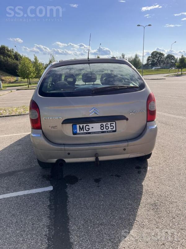 Citroen xsara-picasso 2005 Daugavpils, ar dzinēja tilpumu 1.60 L un nobraukumu 291 tūkst. km par 700 €, foto 3 vietnē AUTOMOTO.COM.LV