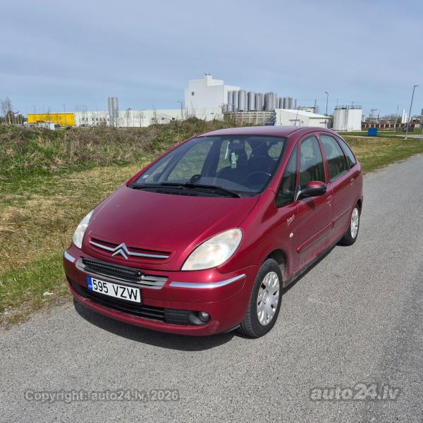 Red Citroen xsara-picasso 2008 in Paide, with an engine capacity of 1.60 L and mileage of 0 thousand km for 2500 €, photo 1 on AUTOMOTO.COM.LV