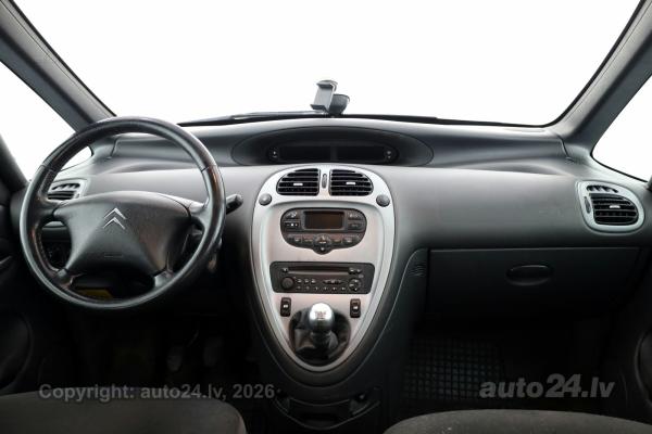 Sarkans Citroen xsara-picasso 2007 Tallina, ar dzinēja tilpumu 1.60 L un nobraukumu 273 tūkst. km par 999 €, foto 5 vietnē AUTOMOTO.COM.LV