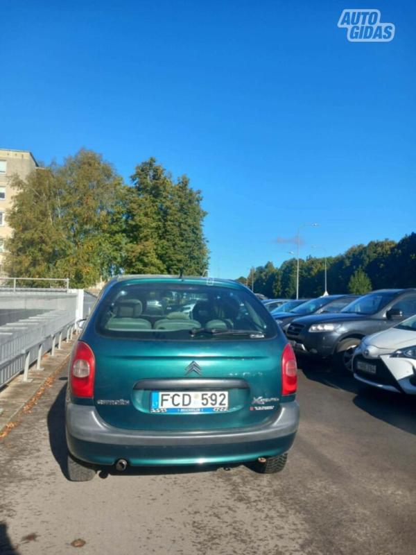 Ситроен Ксара Пикассо 2000 в Шяуляй, объемом двигателя 1.70 л и пробегом 201 тыс. км за 500 €, фото 5 на AUTOMOTO.COM.LV