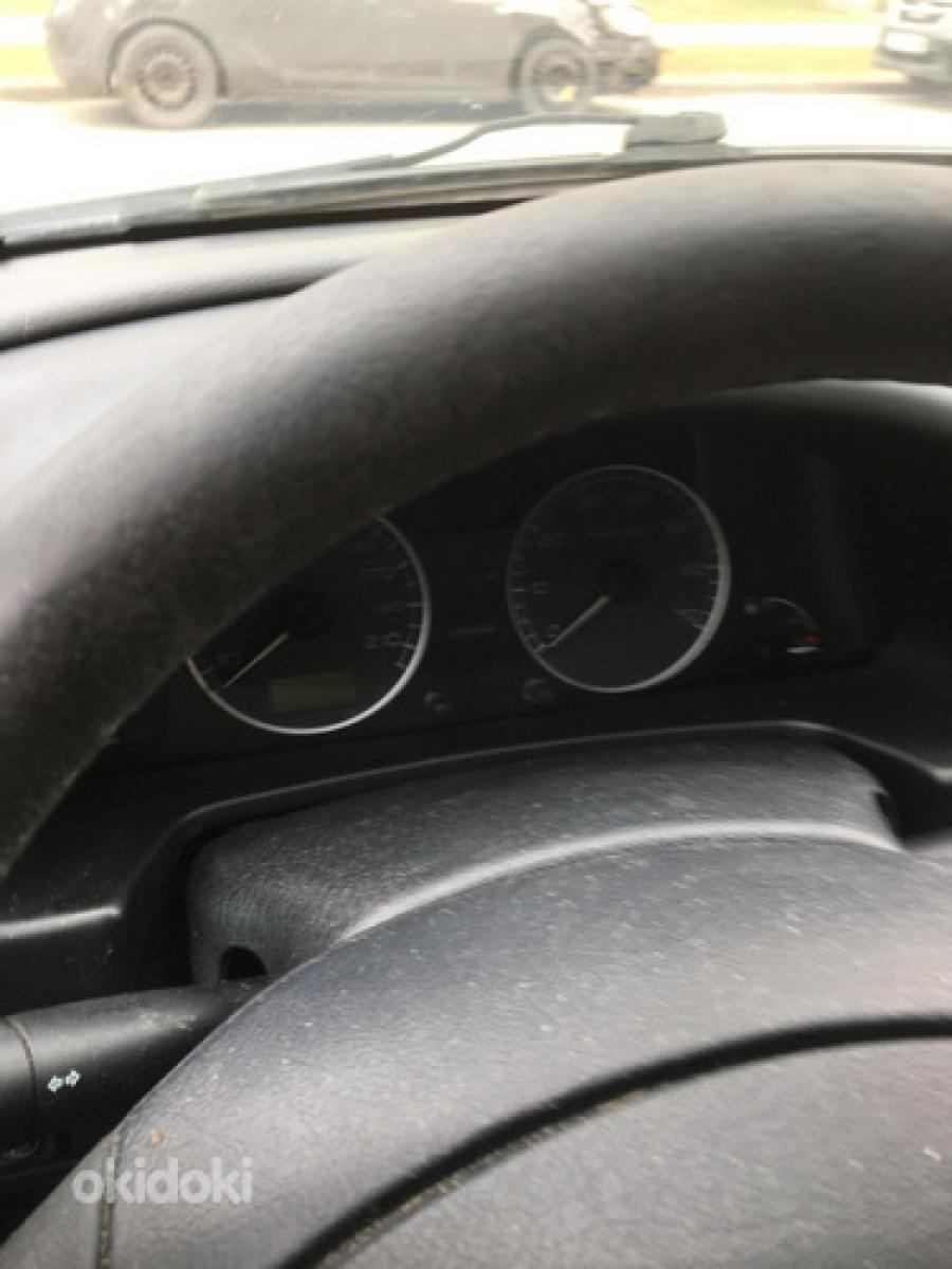 Sarkans Citroen Xsara 2004 Tallina, ar dzinēja tilpumu 1.90 L un nobraukumu 85 tūkst. km par 1300 €, foto 5 vietnē AUTOMOTO.COM.LV