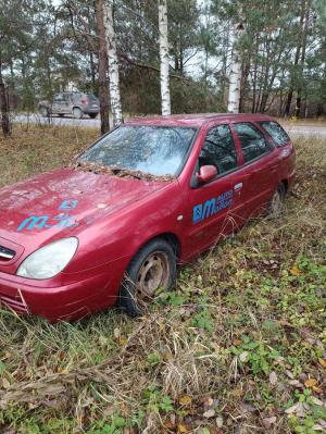 Sarkans Citroen Xsara 2002 Viļņa, ar dzinēja tilpumu 2.00 L un nobraukumu 140 tūkst. km par 800 €, foto 5 vietnē AUTOMOTO.COM.LV