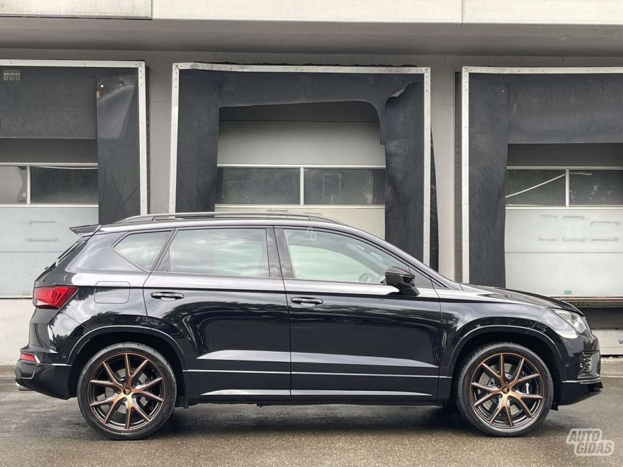 Black Cupra ateca 2019 in Kaunas, with an engine capacity of 2.00 L and mileage of 100 thousand km for 27447 €, photo 7 on AUTOMOTO.COM.LV