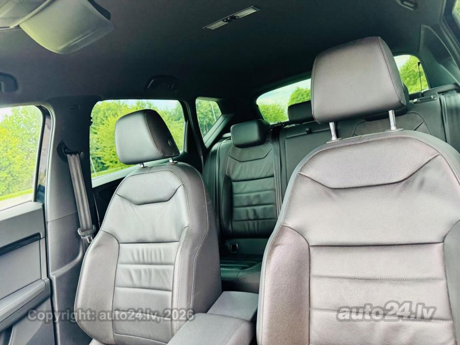 Black Cupra ateca 2020 in Tallinn, with an engine capacity of 2.00 L and mileage of 86 thousand km for 31900 €, photo 17 on AUTOMOTO.COM.LV