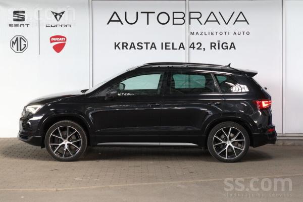 Черный Cupra ateca 2023 в Рига, объемом двигателя 2.00 л и пробегом 45 тыс. км за 29490 €, фото 4 на AUTOMOTO.COM.LV
