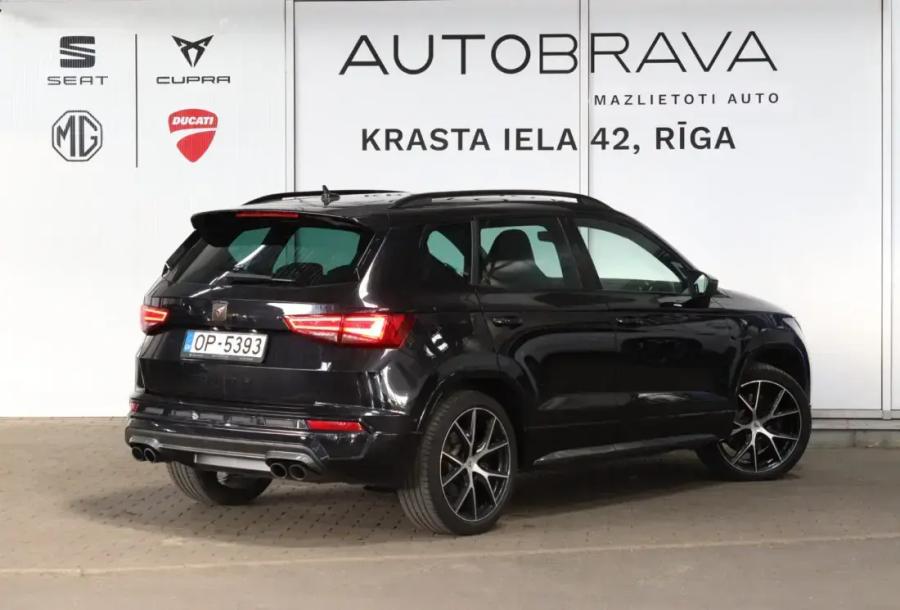 Черный Cupra ateca 2023 в Рига, объемом двигателя 2.00 л и пробегом 45 тыс. км за 29490 €, фото 3 на AUTOMOTO.COM.LV