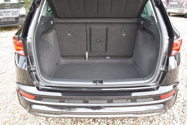 Black Cupra ateca 2024 in Kuldiga, with an engine capacity of 1.50 L and mileage of 0 thousand km for 24900 €, photo 6 on AUTOMOTO.COM.LV