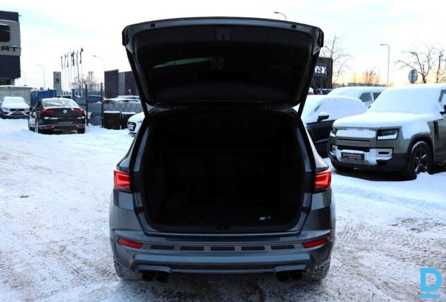 Grey Cupra ateca 2022 in Riga, with an engine capacity of 2.00 L and mileage of 51 thousand km for 29490 €, photo 8 on AUTOMOTO.COM.LV