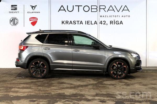 Серый Cupra ateca 2022 в Рига, объемом двигателя 2.00 л и пробегом 51 тыс. км за 27990 €, фото 5 на AUTOMOTO.COM.LV