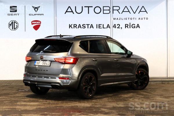 Серый Cupra ateca 2022 в Рига, объемом двигателя 2.00 л и пробегом 51 тыс. км за 27990 €, фото 8 на AUTOMOTO.COM.LV
