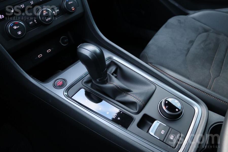 Pelēks Cupra ateca 2022 Rīga, ar dzinēja tilpumu 2.00 L un nobraukumu 51 tūkst. km par 27990 €, foto 21 vietnē AUTOMOTO.COM.LV