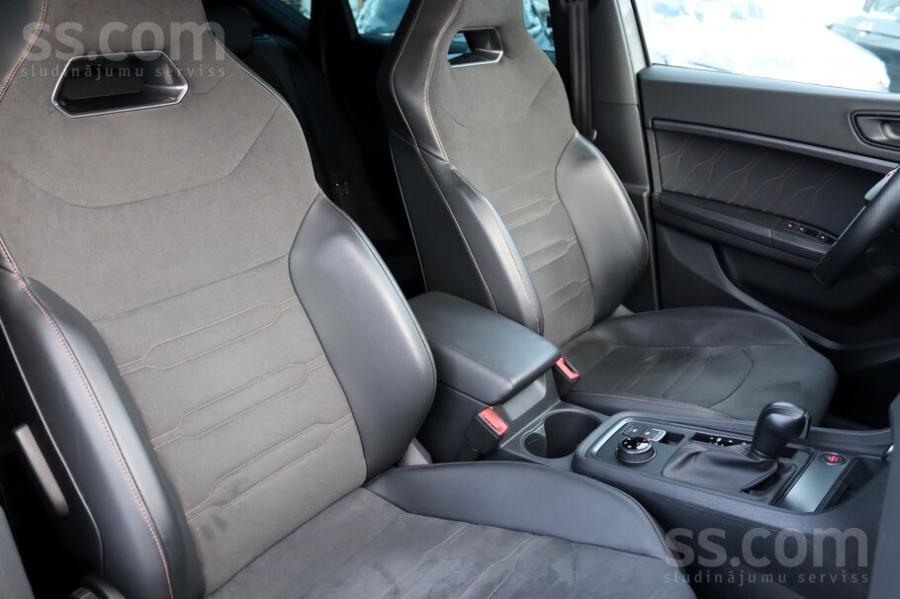 Pelēks Cupra ateca 2022 Rīga, ar dzinēja tilpumu 2.00 L un nobraukumu 51 tūkst. km par 27990 €, foto 28 vietnē AUTOMOTO.COM.LV