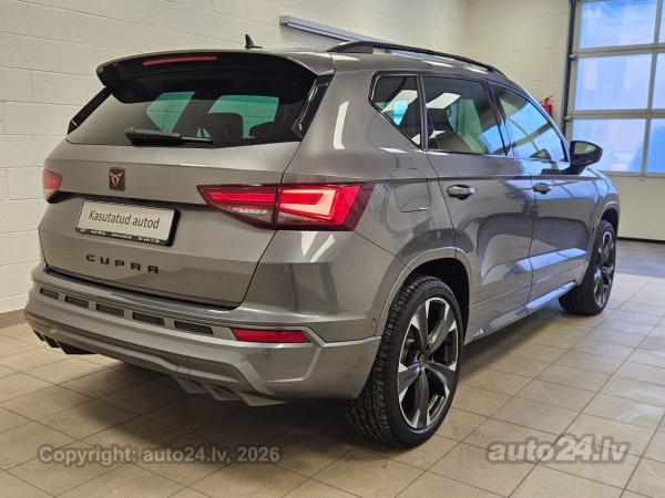 Pelēks Cupra ateca 2024 Pērnava, ar dzinēja tilpumu 2.00 L un nobraukumu 25 tūkst. km par 34900 €, foto 3 vietnē AUTOMOTO.COM.LV
