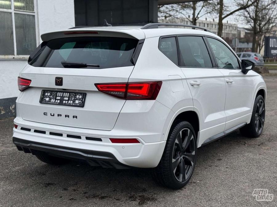 Balts Cupra ateca 2024 Kauņa, ar dzinēja tilpumu 1.50 L un nobraukumu 11 tūkst. km par 32985 €, foto 5 vietnē AUTOMOTO.COM.LV