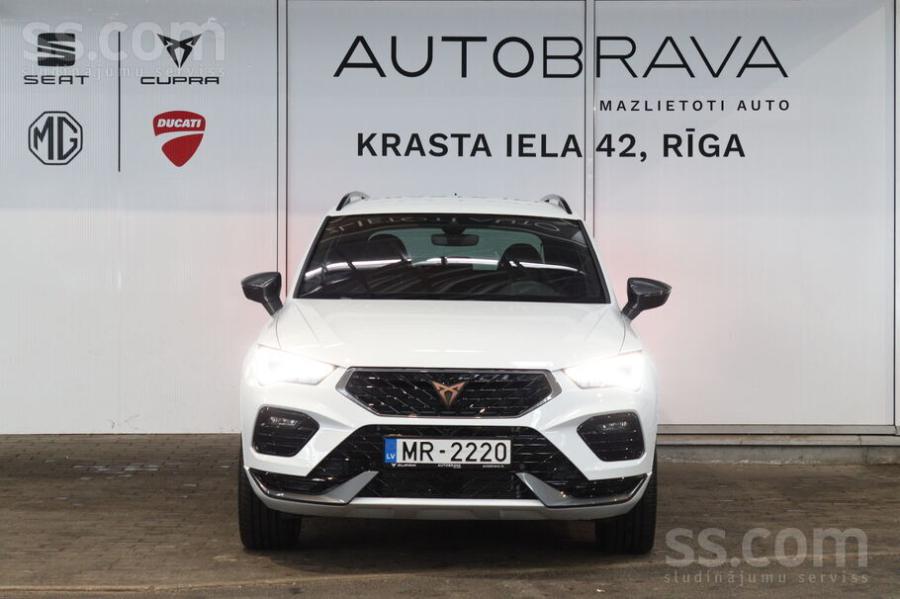 Белый Cupra ateca 2025 в Рига, объемом двигателя 2.00 л и пробегом 18 тыс. км за 36490 €, фото 3 на AUTOMOTO.COM.LV