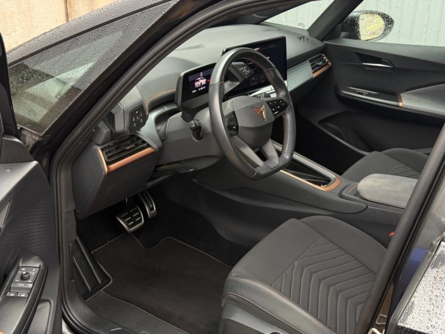 Melns Cupra Born 2022 Rīga, ar dzinēja tilpumu 0.00 L un nobraukumu 63 tūkst. km par 23480 €, foto 15 vietnē AUTOMOTO.COM.LV