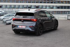 Melns Cupra Born 2022 Rīga, ar dzinēja tilpumu 0.00 L un nobraukumu 63 tūkst. km par 23480 €, foto 16 vietnē AUTOMOTO.COM.LV