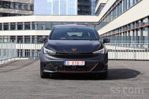 Black Cupra Born 2022 in Riga, with an engine capacity of 0.00 L and mileage of 5 thousand km for 28480 €, photo 3 on AUTOMOTO.COM.LV