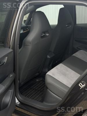 Black Cupra Born 2022 in Riga, with an engine capacity of 0.00 L and mileage of 5 thousand km for 28480 €, photo 12 on AUTOMOTO.COM.LV