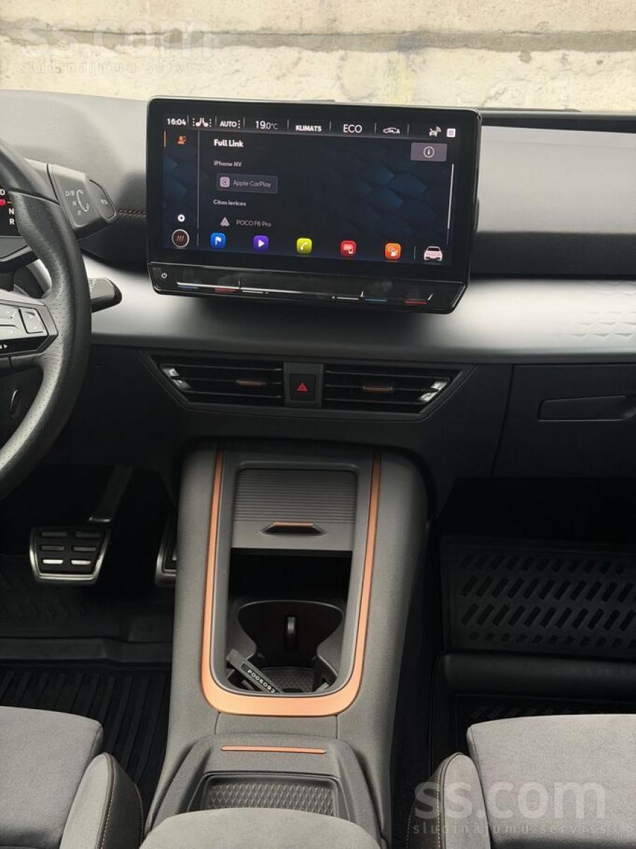 Black Cupra Born 2022 in Riga, with an engine capacity of 0.00 L and mileage of 5 thousand km for 28480 €, photo 15 on AUTOMOTO.COM.LV
