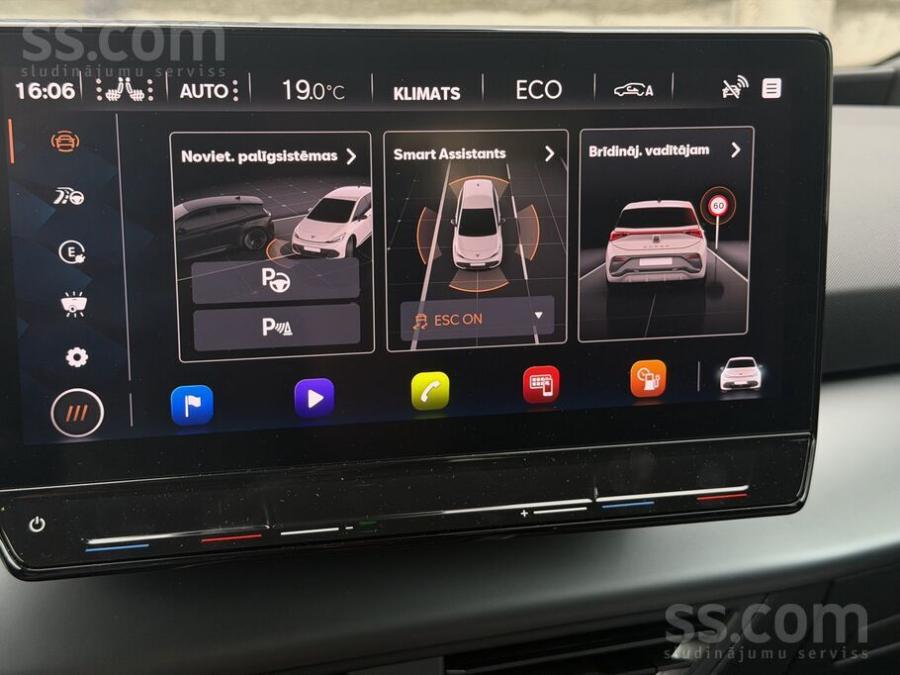 Black Cupra Born 2022 in Riga, with an engine capacity of 0.00 L and mileage of 5 thousand km for 28480 €, photo 21 on AUTOMOTO.COM.LV