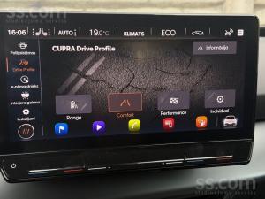 Black Cupra Born 2022 in Riga, with an engine capacity of 0.00 L and mileage of 5 thousand km for 28480 €, photo 22 on AUTOMOTO.COM.LV
