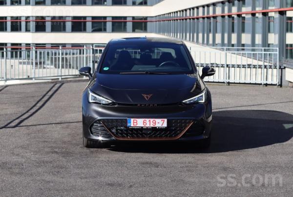 Melns Cupra Born 2022 Rīga, ar dzinēja tilpumu 0.00 L un nobraukumu 35 tūkst. km par 23480 €, foto 3 vietnē AUTOMOTO.COM.LV