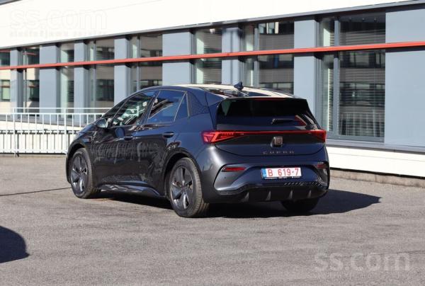 Melns Cupra Born 2022 Rīga, ar dzinēja tilpumu 0.00 L un nobraukumu 35 tūkst. km par 23480 €, foto 5 vietnē AUTOMOTO.COM.LV