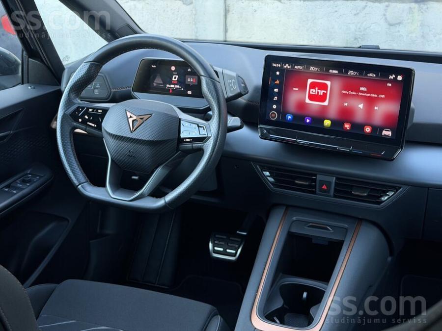 Черный Cupra Born 2022 в Рига, объемом двигателя 0.00 л и пробегом 35 тыс. км за 23480 €, фото 12 на AUTOMOTO.COM.LV